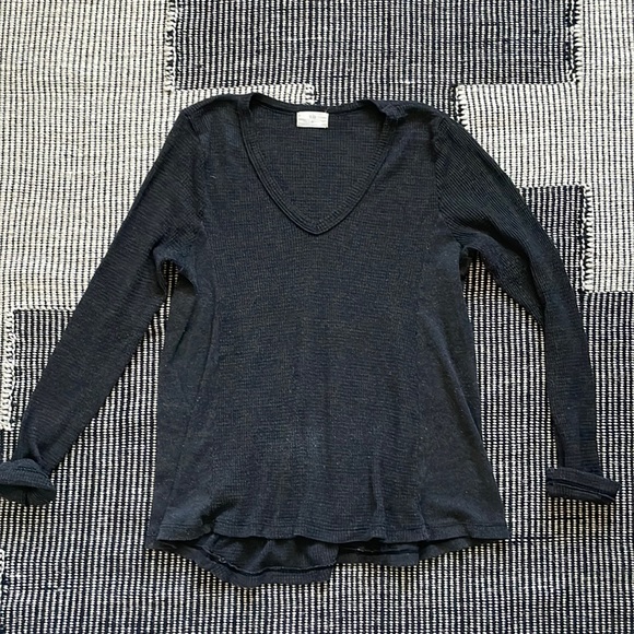 T.La | Tops | Tla Ls Gray Thermal Vneck Top From Anthropologie | Poshmark